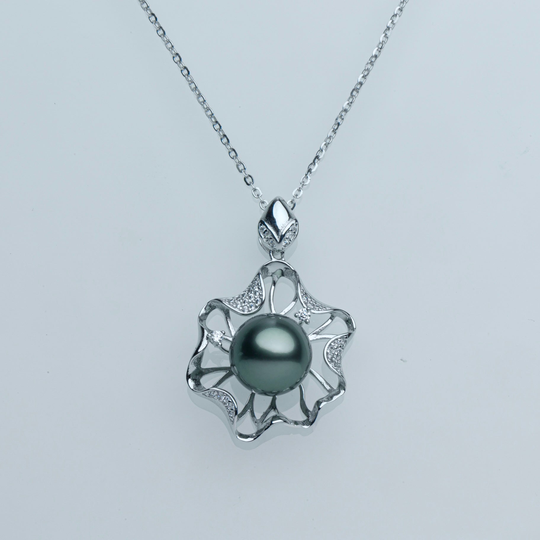 EVERYTHING YOU NEED TO KNOW ABOUT BLUE PEARLS – Angela Q